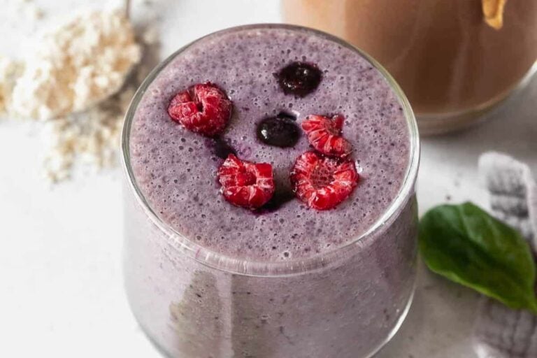 15 Dairy-Free Smoothies to Simplify Your Morning Routine